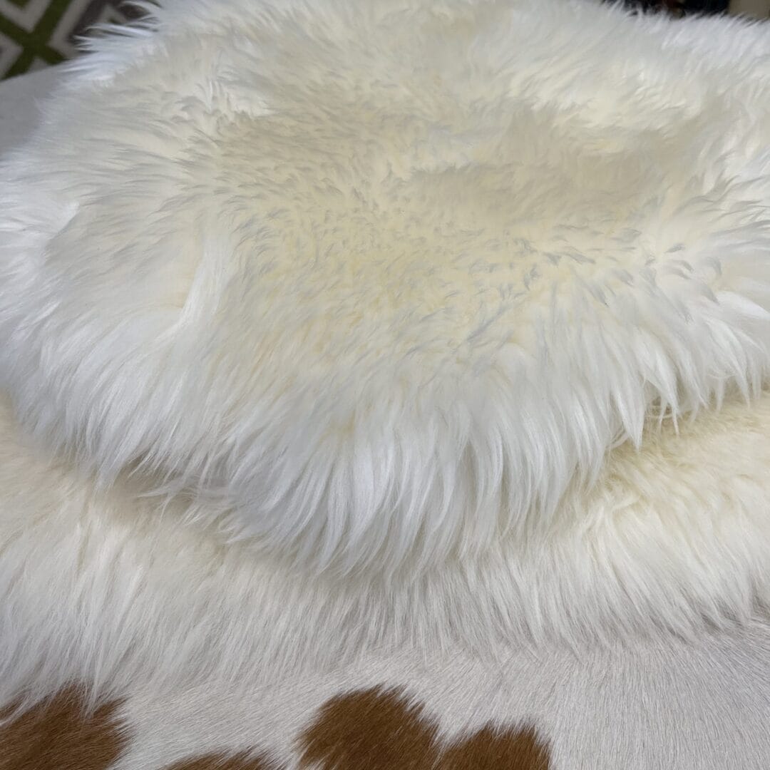 Australian-Sheepskin White avetcoinc (2) | Avetco Leather Hides and Eva ...